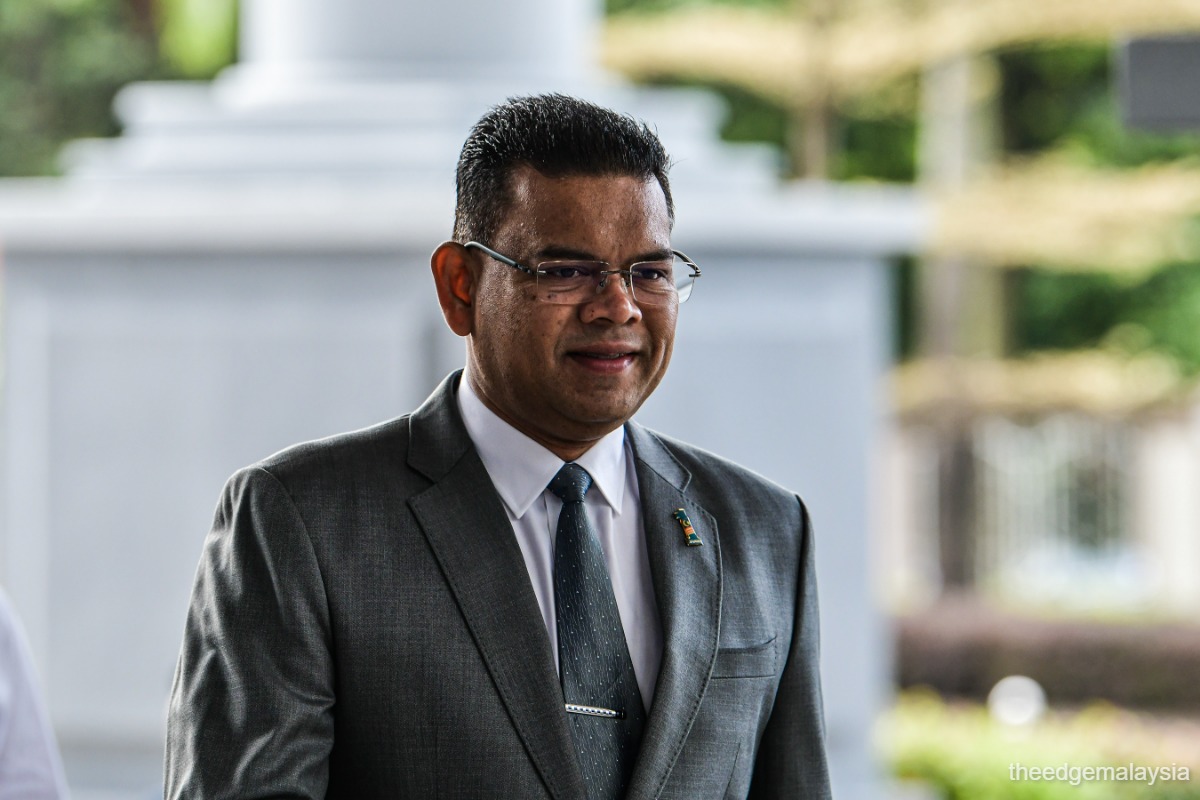 Umno’s Lokman Adam apologises for defaming 1MDB lawyer Rosli Dahlan and his firm, averting trial